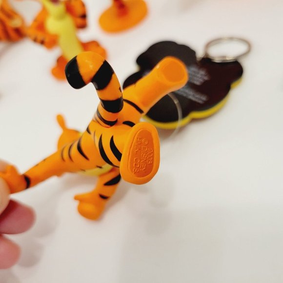 Disney | Toys | Vintage Mix 7 Tigger Of Winnie The Pooh Key Chain Pen ...
